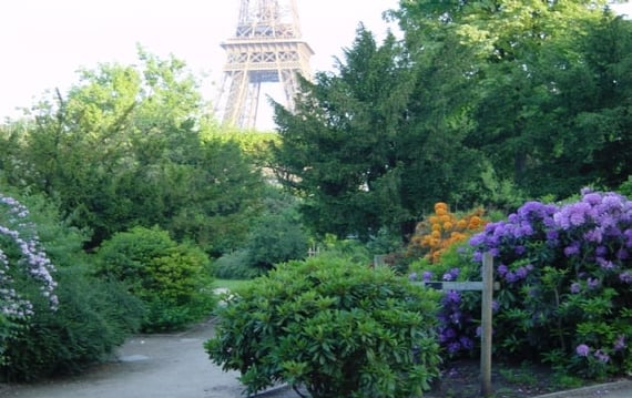 Champe de Mars Park in Paris